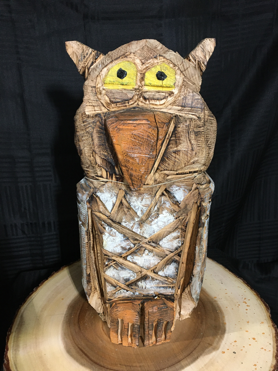 Colony Carvers – Chainsaw Carving – Amana, Iowa